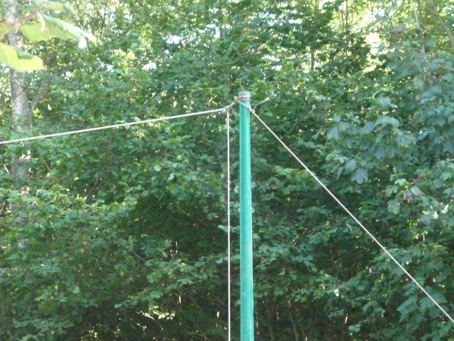 http://www.ok1rr.com/index.php/antennas/8-the-ve3do-receiving-loop